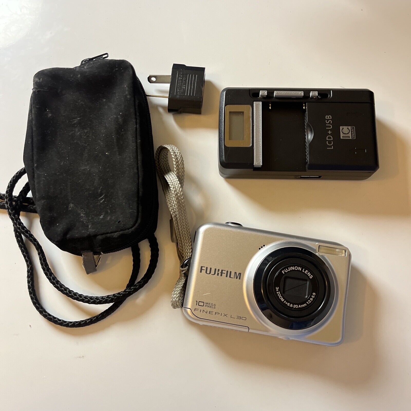 Fujifilm Finepix L30 Digital Camera 10MP – Retro Unit