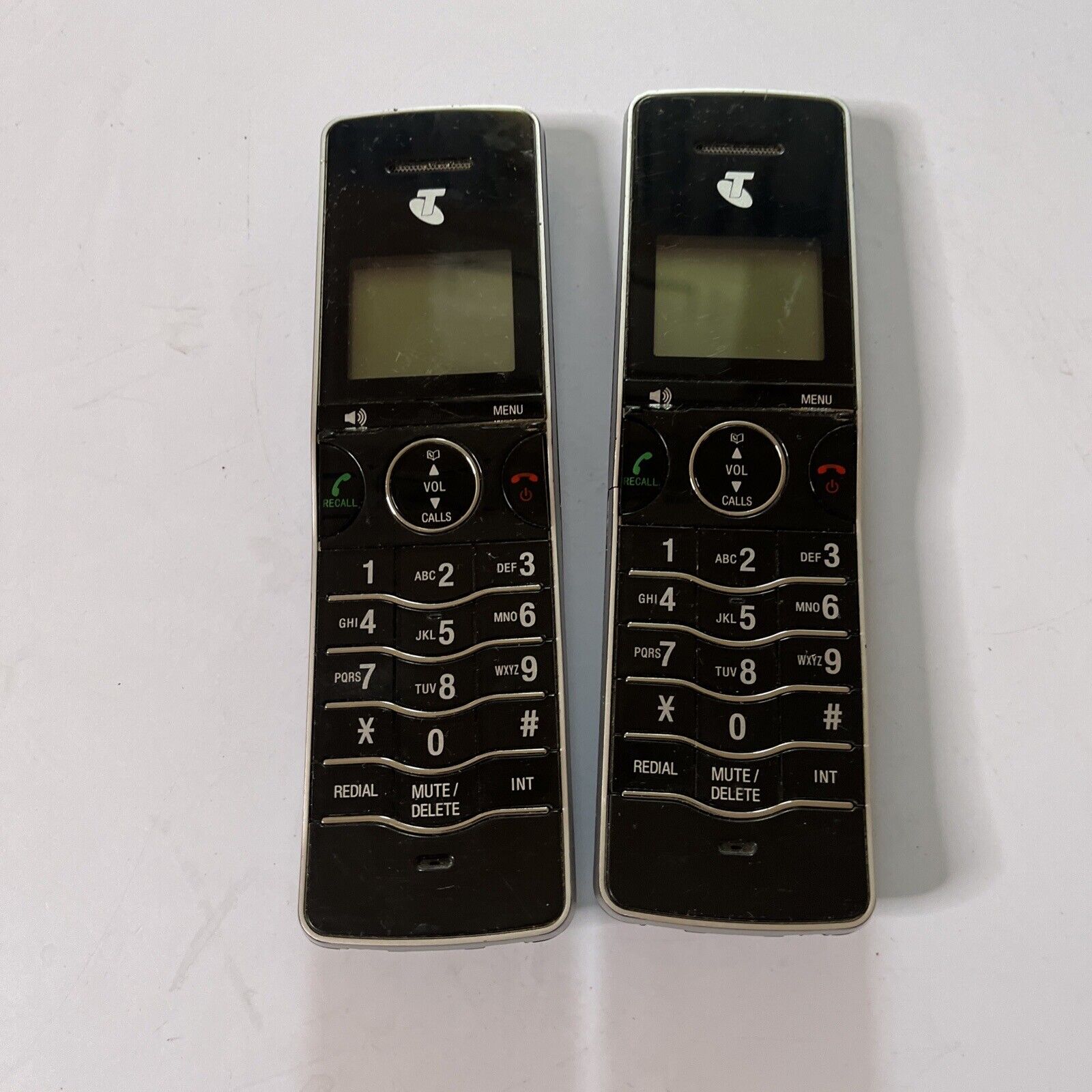 2x Telstra Handset Cordless Phone 1226V00495 *Batteries Not Included ...