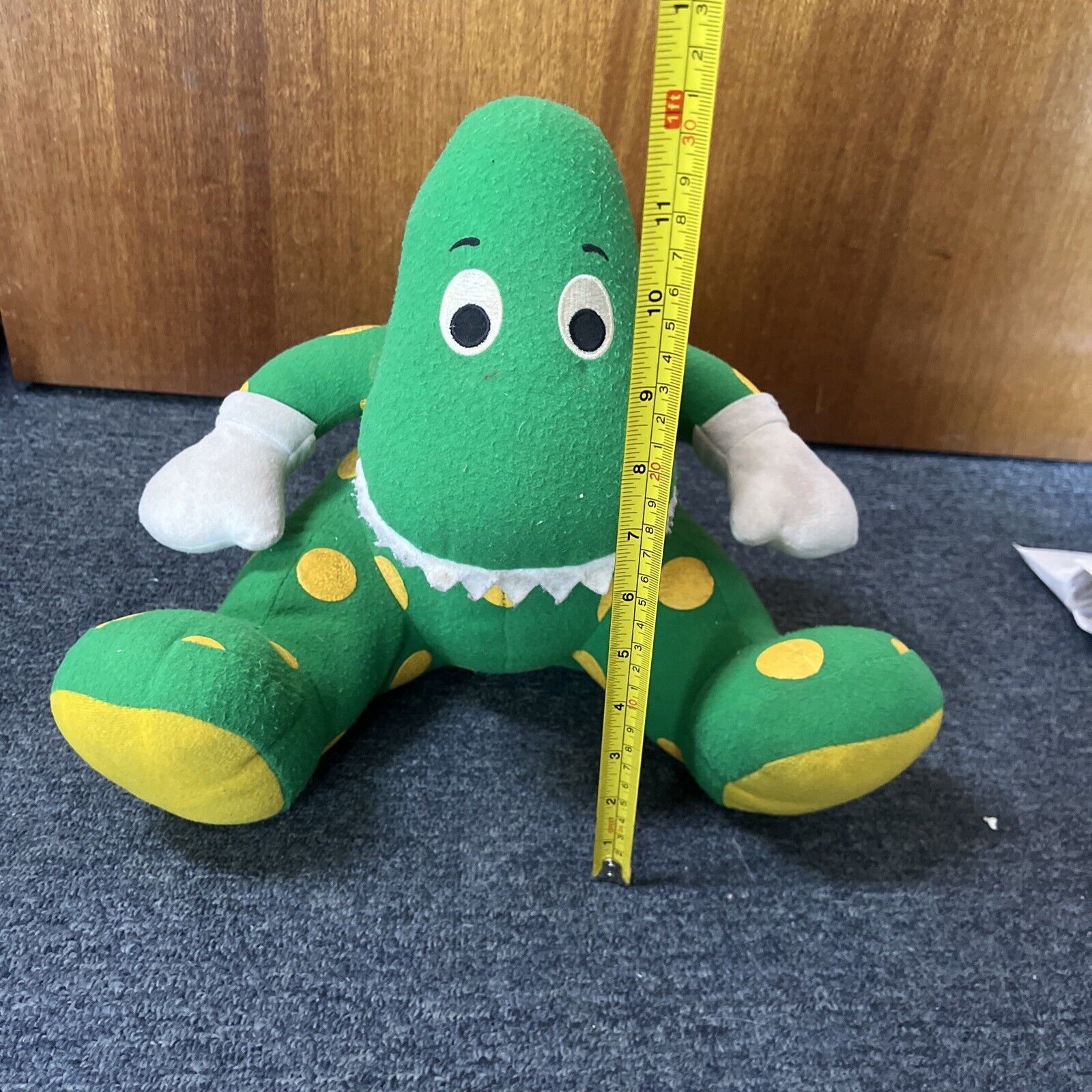 Dorothy The Dinosaur The Wiggles 1997 12" Plush Toy – Retro Unit