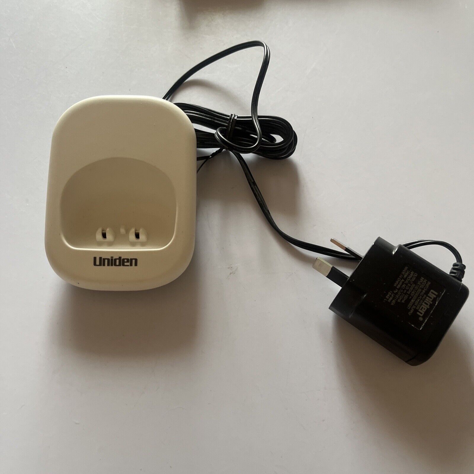Uniden Cordless Telephone Charger & AC Adapter AAD-600S(R) *No Handset ...
