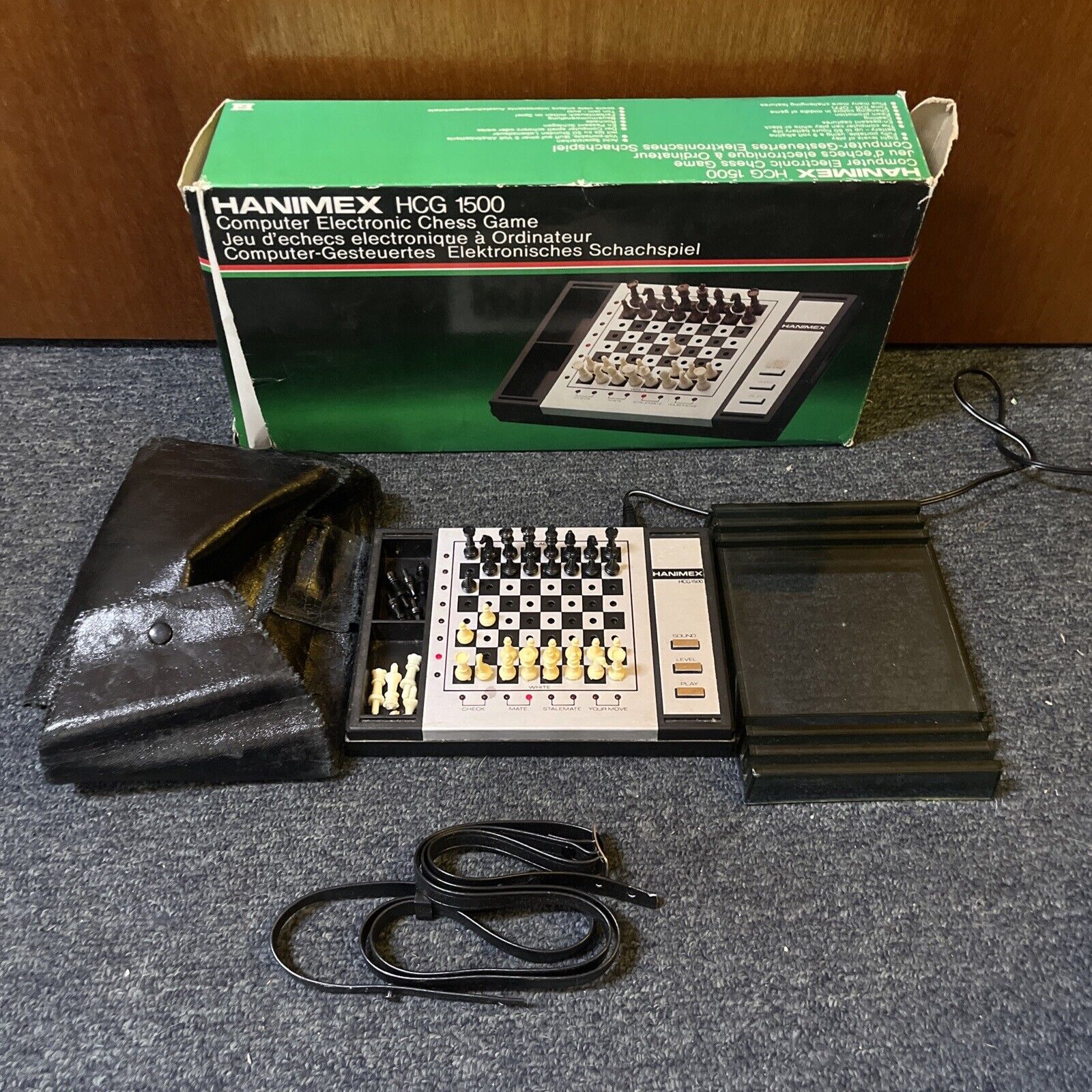 Hanimex HCG 1500 Computer Electronic Chess Board Game Complete – Retro Unit