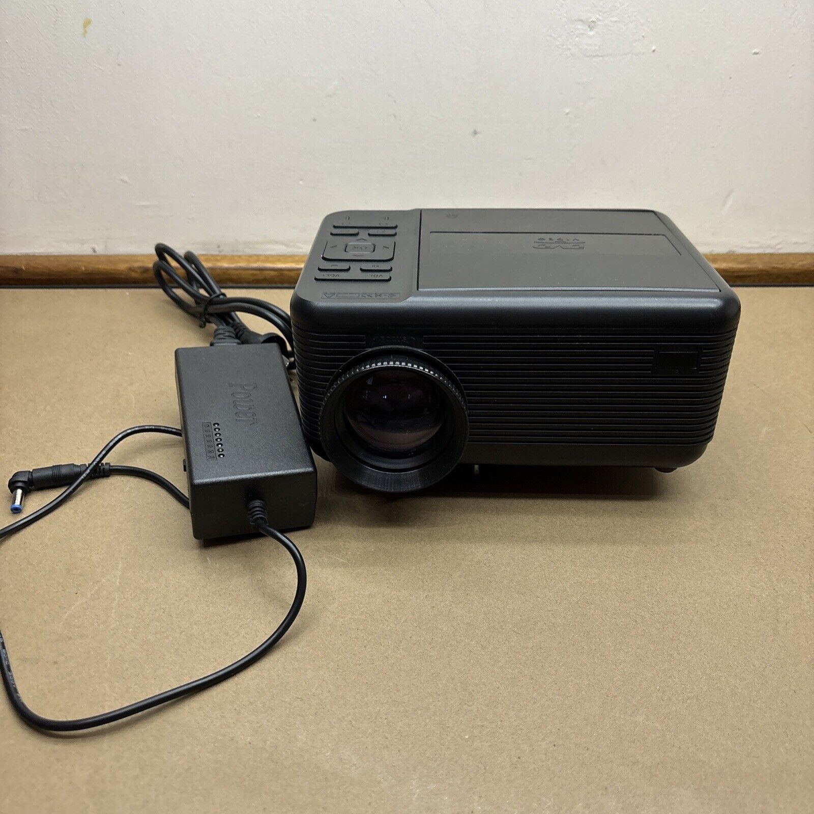 Anko 2-in1 Wifi DVD Projector KJM-301 – Retro Unit
