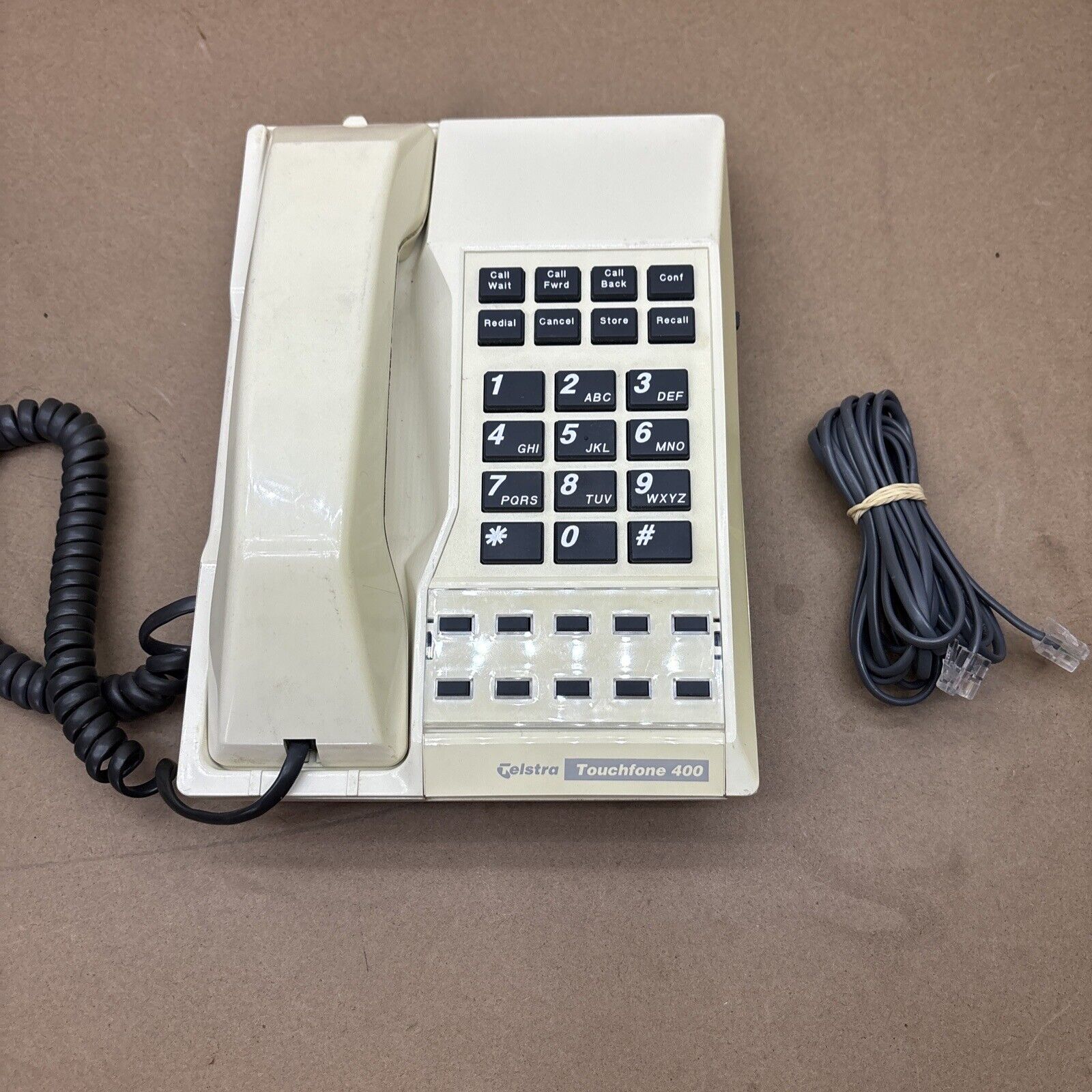 Telstra Touchfone 400 Landline Corded Telephone – Retro Unit