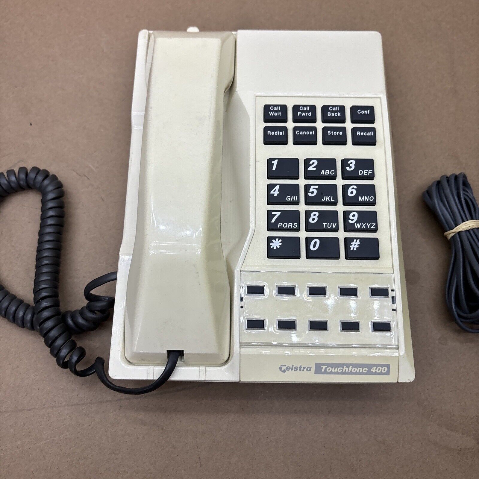 Telstra Touchfone 400 Landline Corded Telephone – Retro Unit