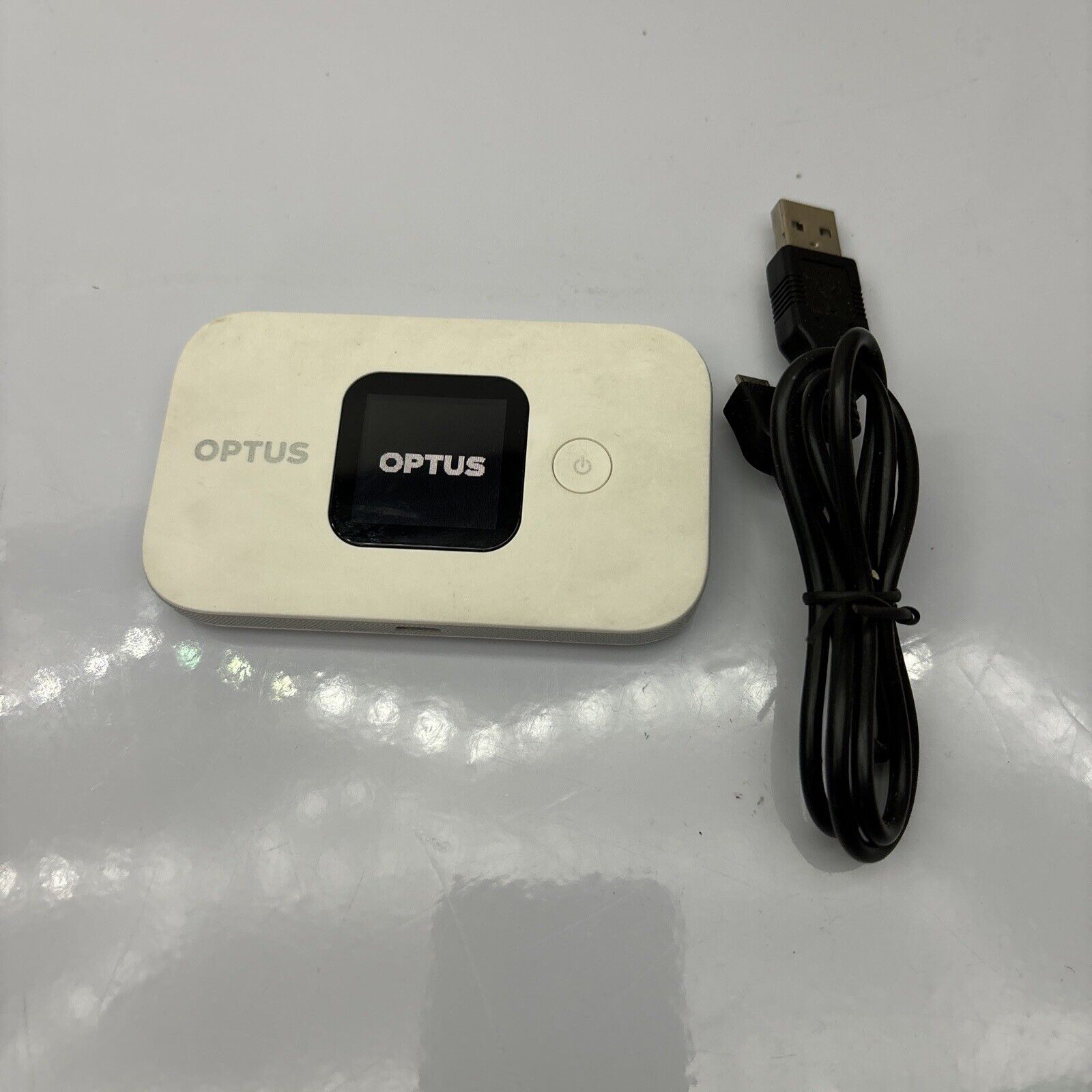 Optus Huawei 4G Mobile Wifi Modem E5577Fs-932 *Optus Locked* – Retro Unit
