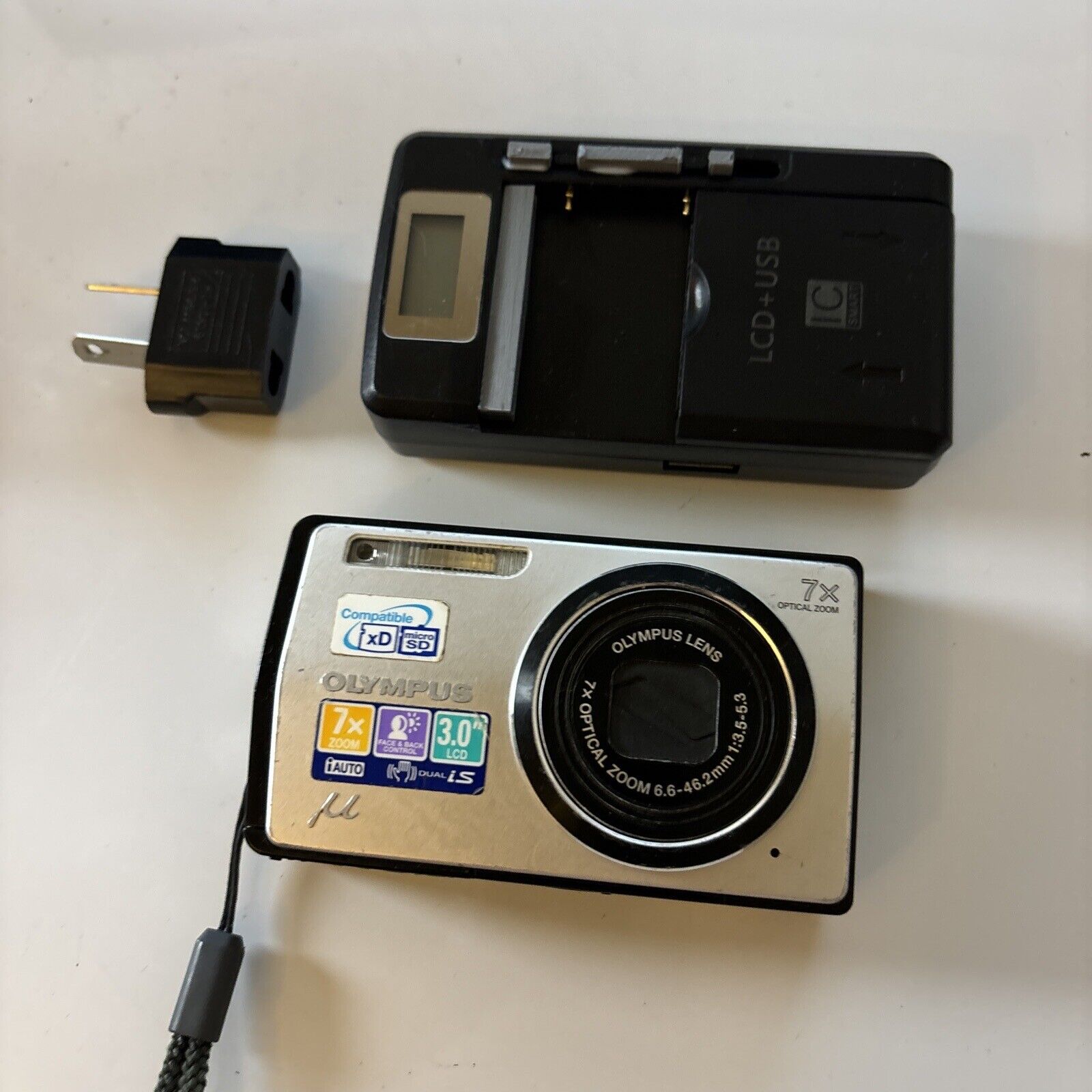 Olympus µ-7000 Digital Camera 12MP With Charger – Retro Unit