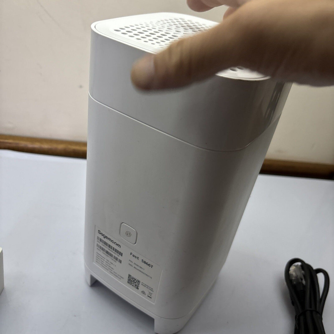 Sagemcom Fast 5866T Modem 5G Wireless Router NBN Compatible – Retro Unit