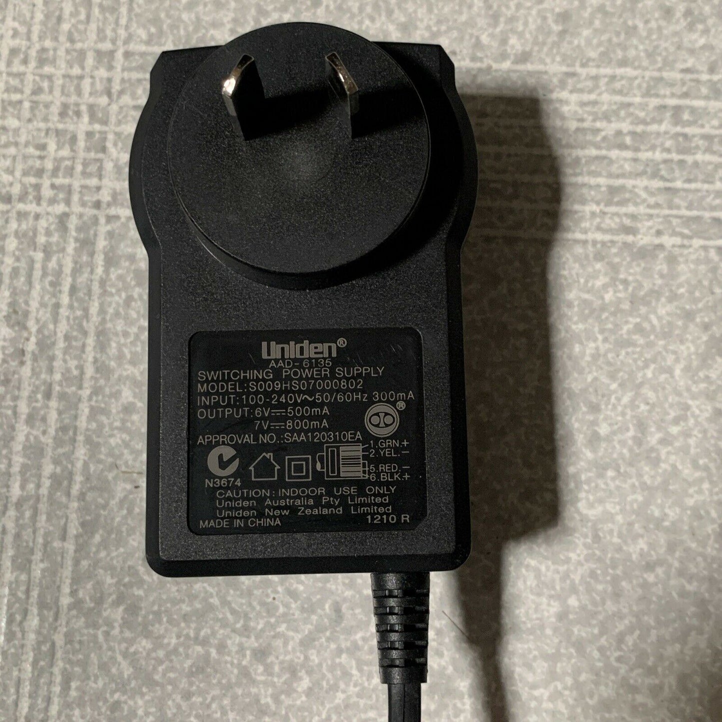 Genuine Uniden XDECT 6135BTU+1 Base Station Charger & AAD-6135 AC Adap ...