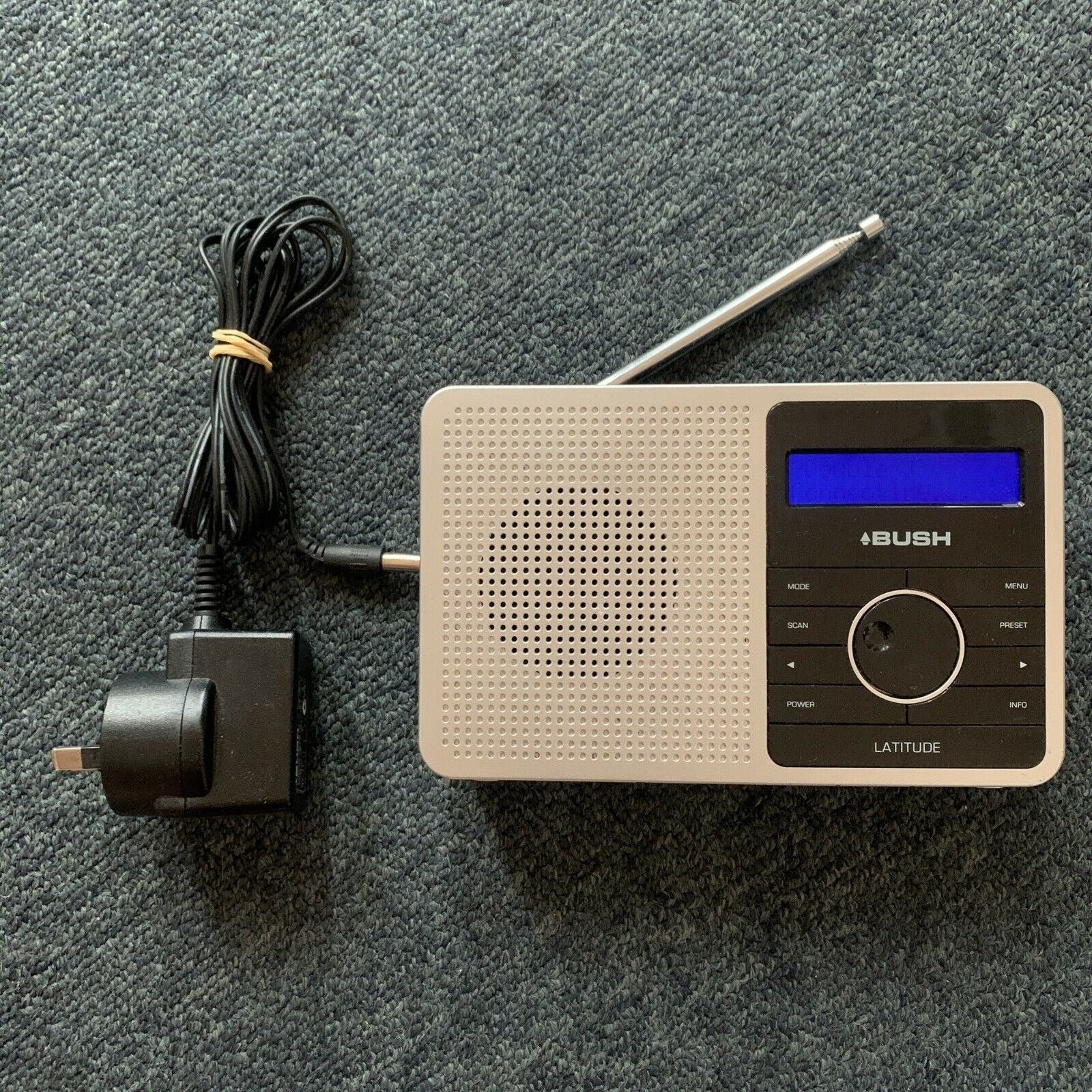Bush Latitude DAB+ FM Digital Portable Radio – Retro Unit