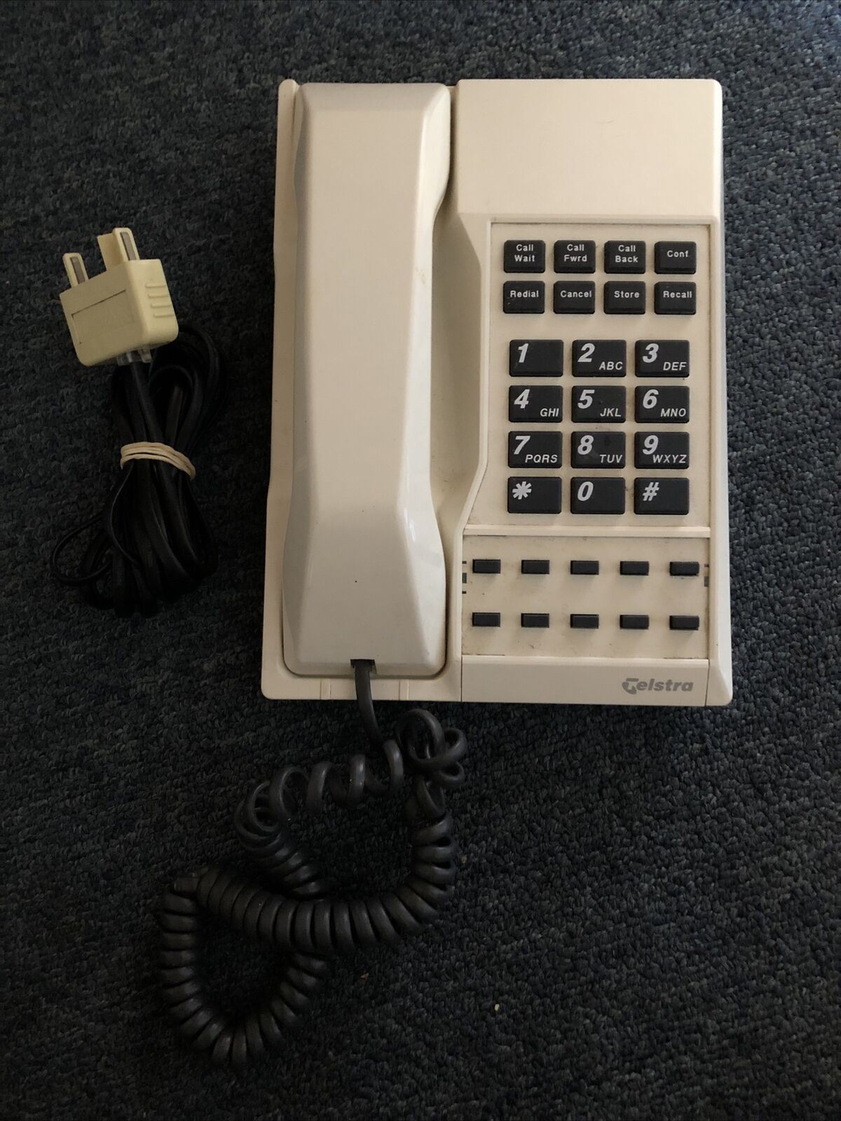 Telstra TF400C Corded Home Phone Telephone Touch phone Landline – Retro ...