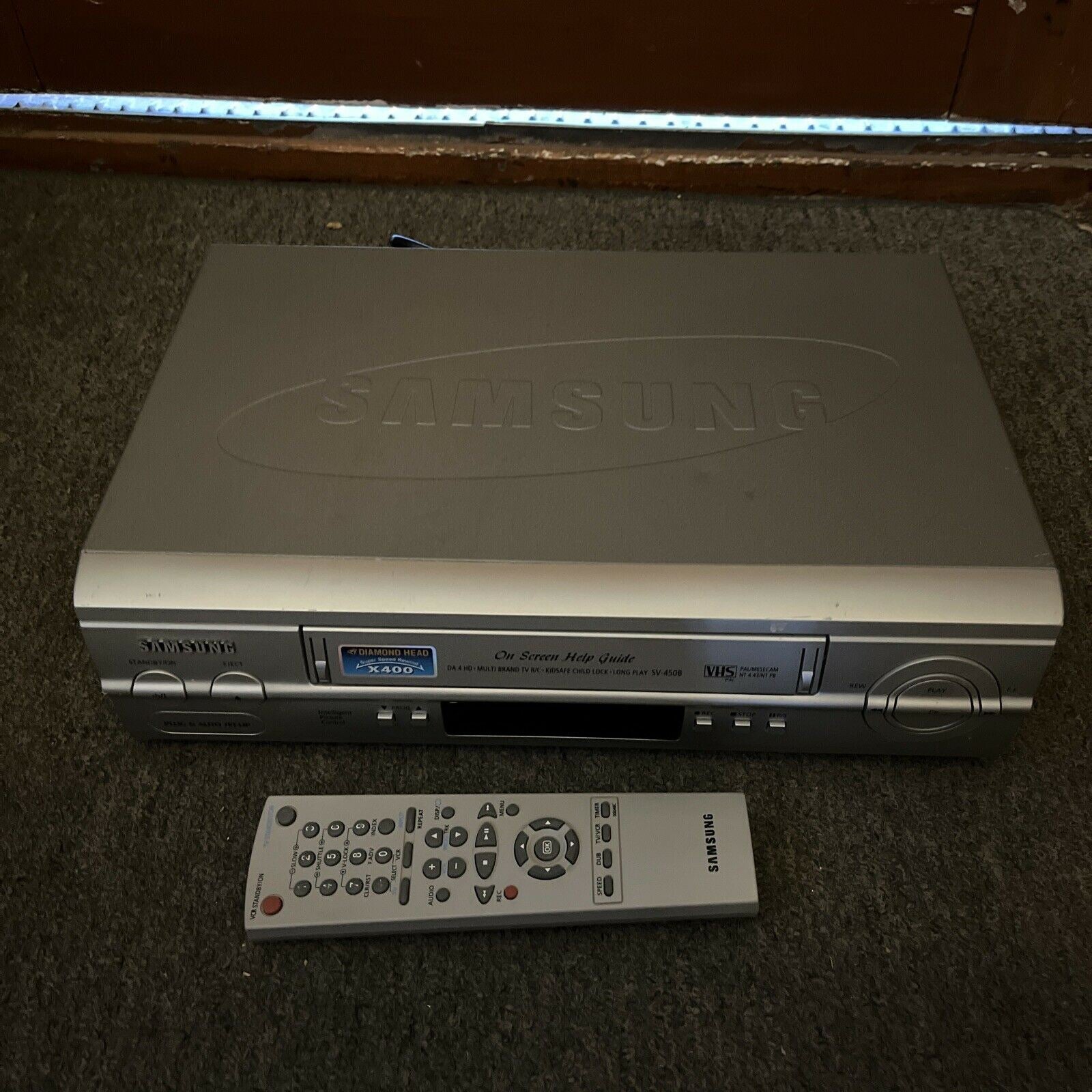 SAMSUNG Video Cassette Recorder SV-450B VCR VHS PLAYER with Remote Lon ...
