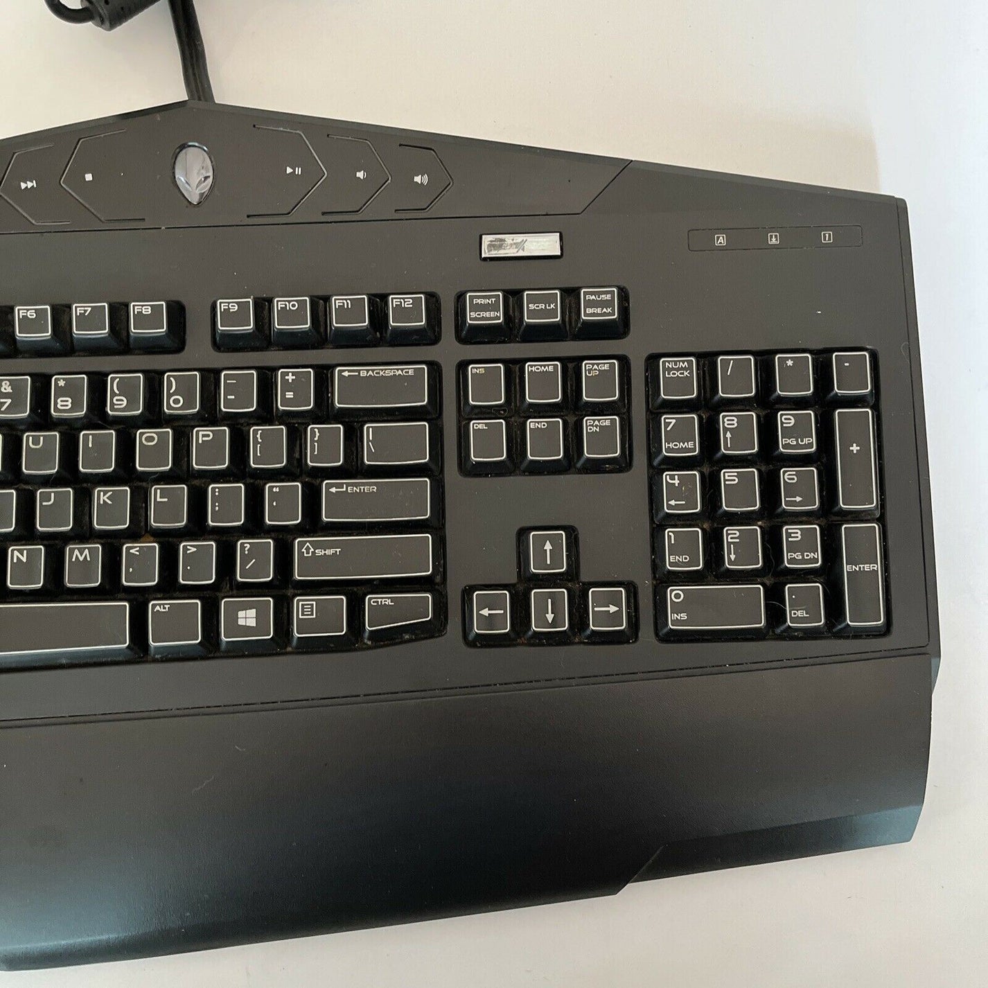 Dell Alienware Tactx KG900 Backlit Gaming Keyboard – Retro Unit