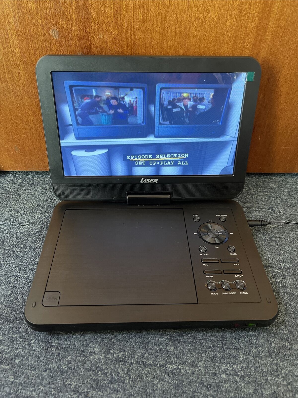 Laser 10 inch Portable DVD Player, Black - DVD-PT-10C – Retro Unit