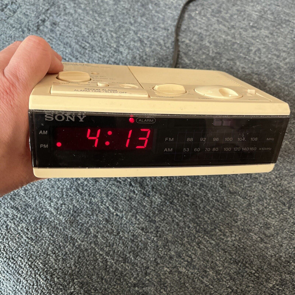Vintage Sony Digimatic FM/AM Digital Clock Alarm Radio ICF-C3W 80's ...