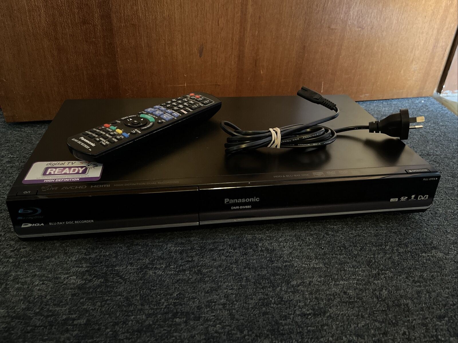 Panasonic DMR-BW880 HD Dual Recording Blu-ray Disc Recorder 500GB ...