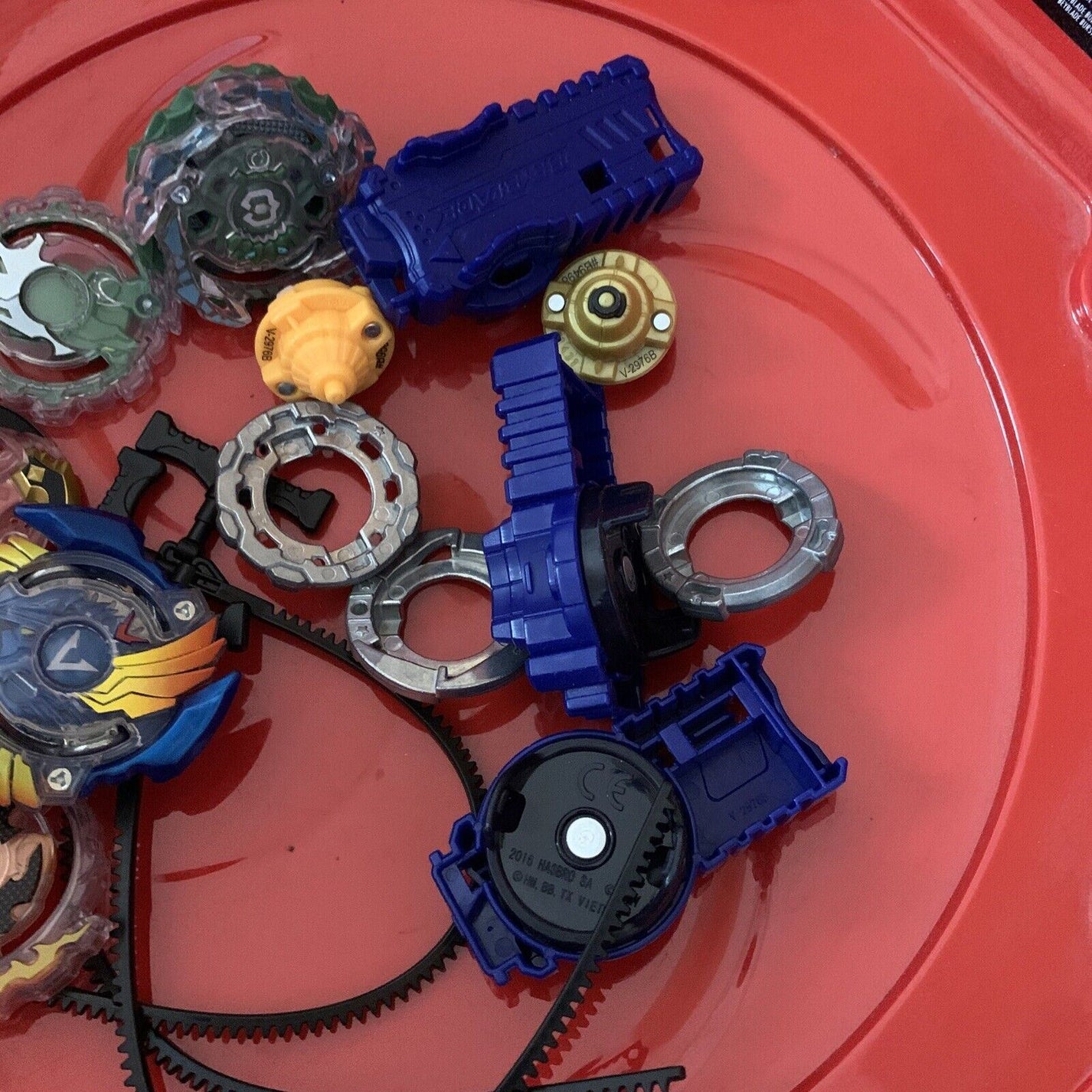 Beyblade Burst Chaos Core Arena BeyStadium + 4 Beyblade Burst – Retro Unit