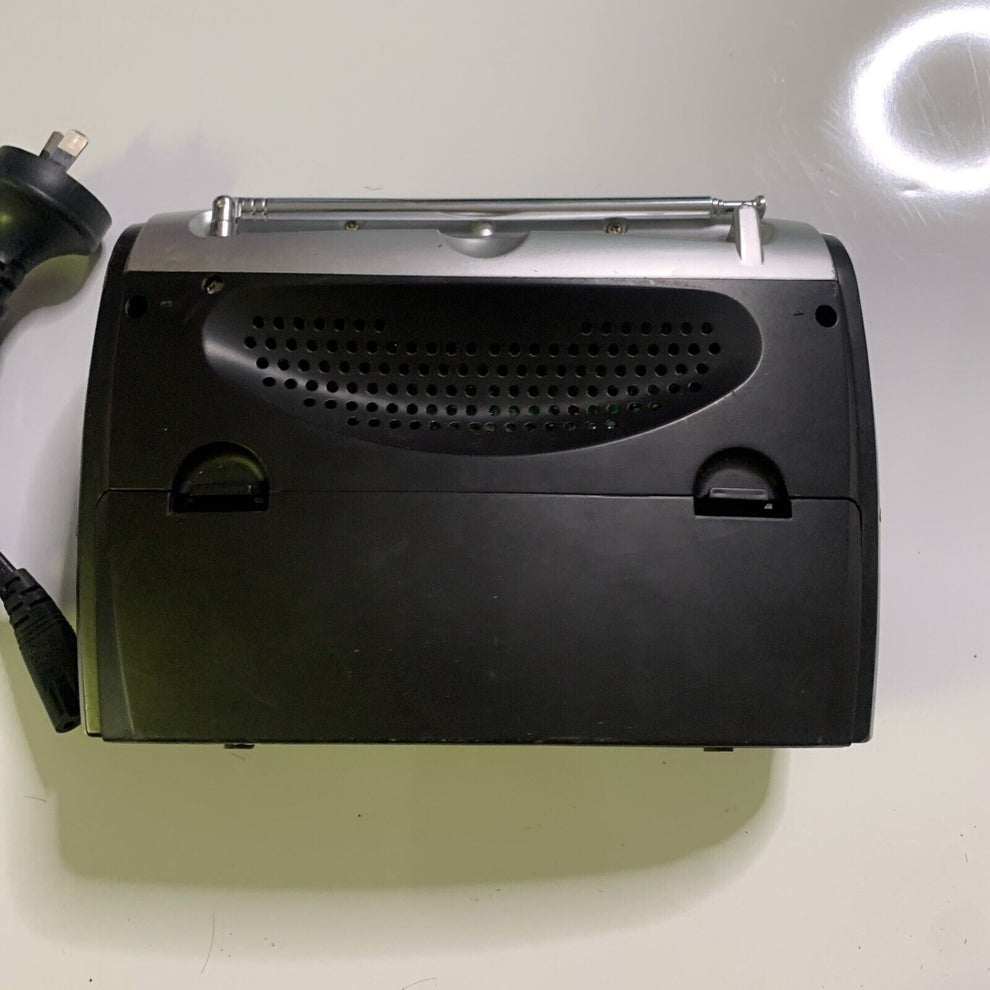 Philips AE2160 Portable AM/FM Radio – Retro Unit