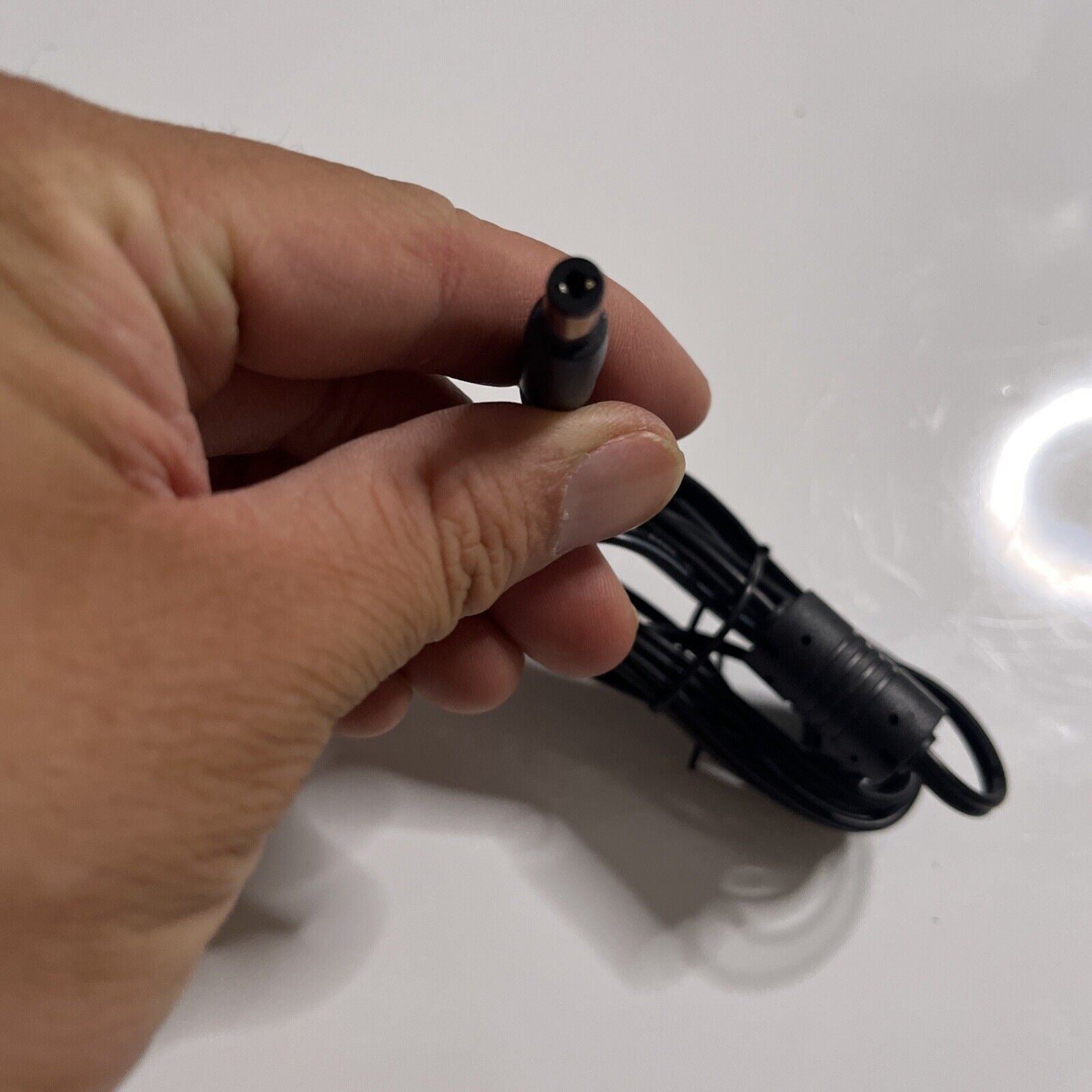 Dymo Switching Adapter DSA-18PFM-09 FAUb Power Supply 9V 2A – Retro Unit