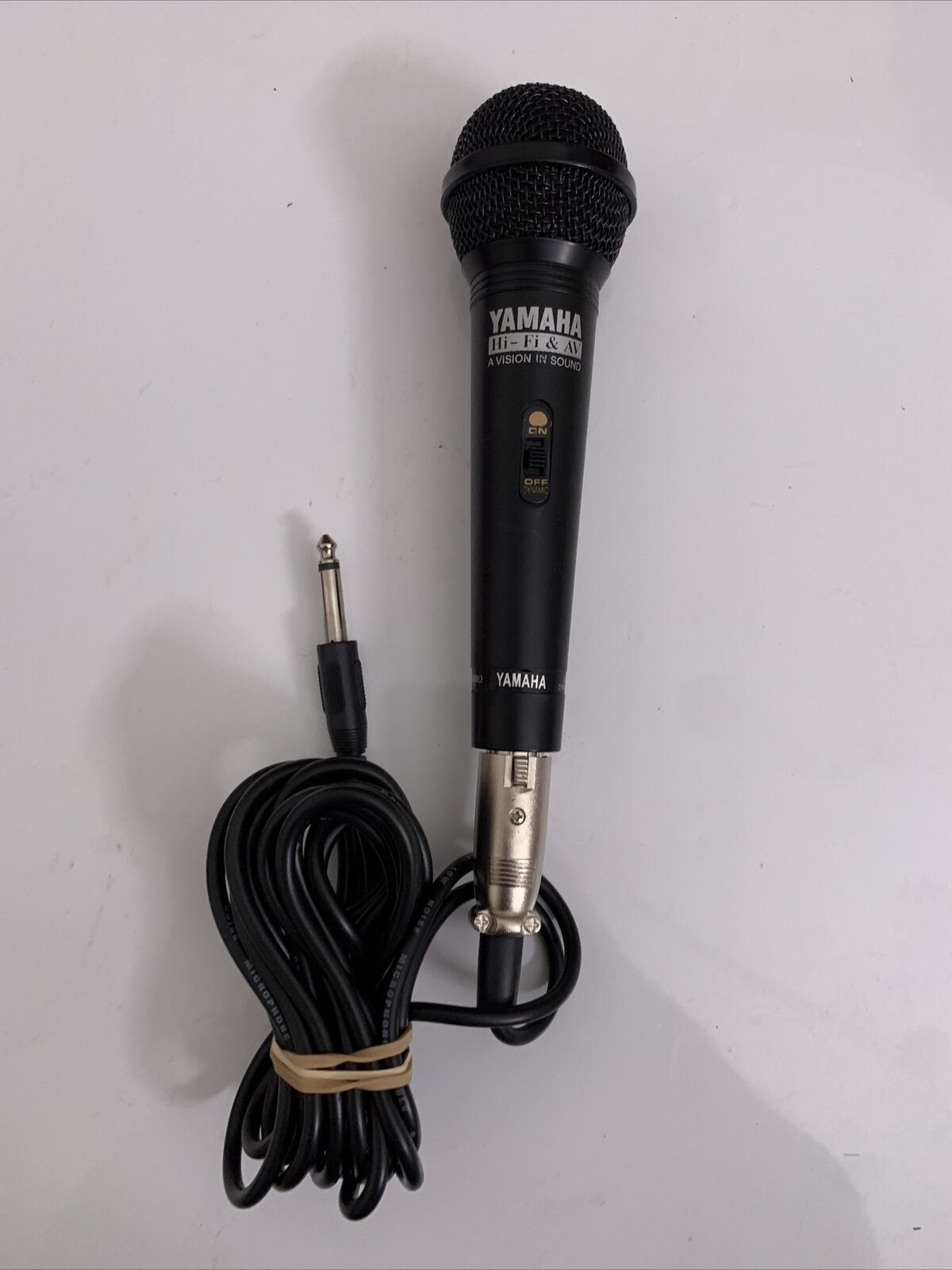Yamaha Uni-Directional Dynamic Microphone YM-2000 Hi-Fidelity – Retro Unit
