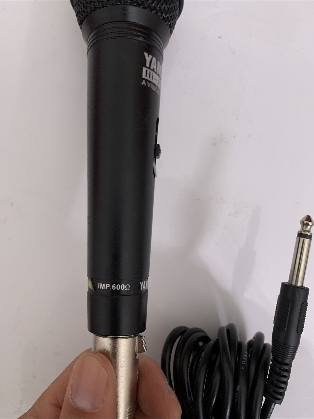 Yamaha Uni-Directional Dynamic Microphone YM-2000 Hi-Fidelity – Retro Unit