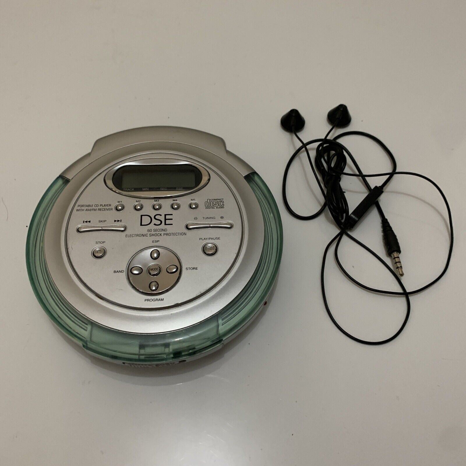 DSE Portable CD Player Discman with AM/FM Radio A2229 – Retro Unit