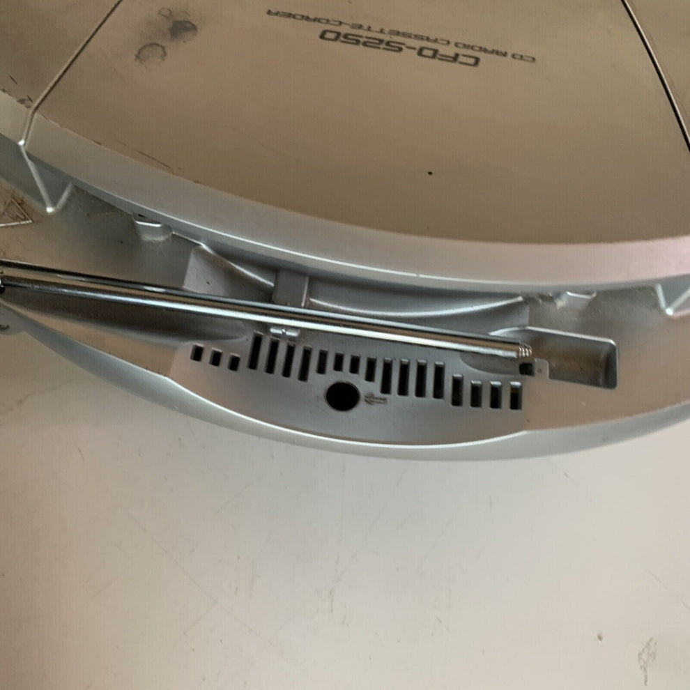 Sony CFD-S250 CD Radio Cassette-Corder Boombox – Retro Unit