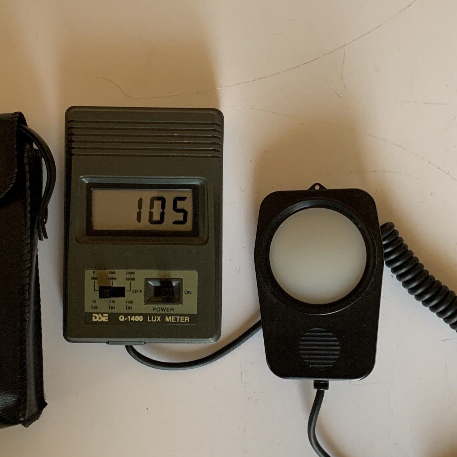 DSE Q-1400 Lux Meter Measure Light Intensity – Retro Unit