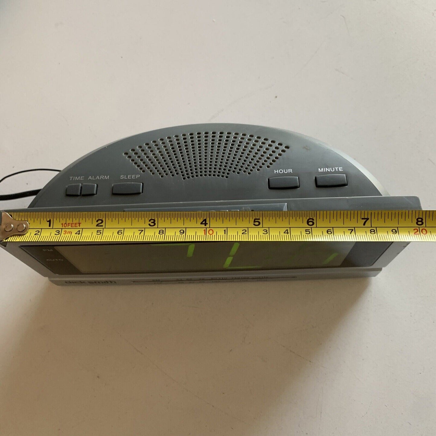 Dick Smith Large Display LED Alarm Clock AM/FM Radio A4385 – Retro Unit
