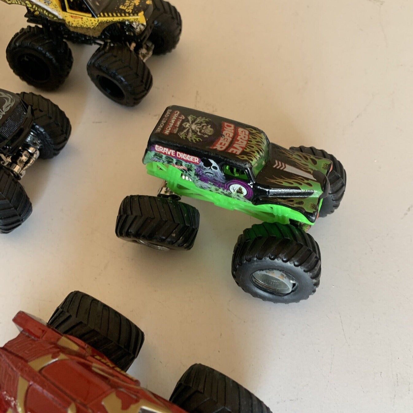 8x Mattel Hot Wheels Monster Trucks – Retro Unit
