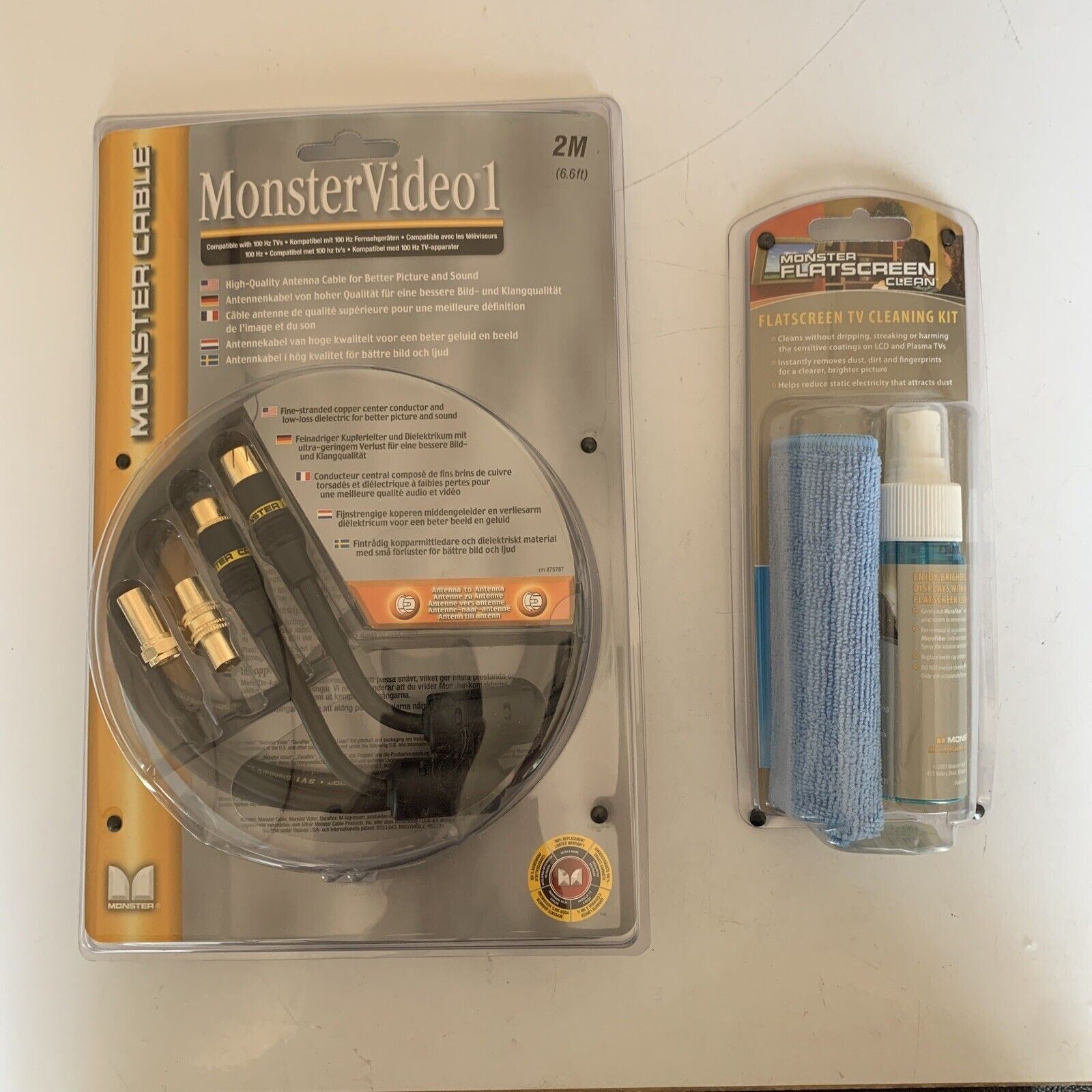 Monster Video 1 Antenna Cable & Flatscreen TV Cleaning Kit – Retro Unit