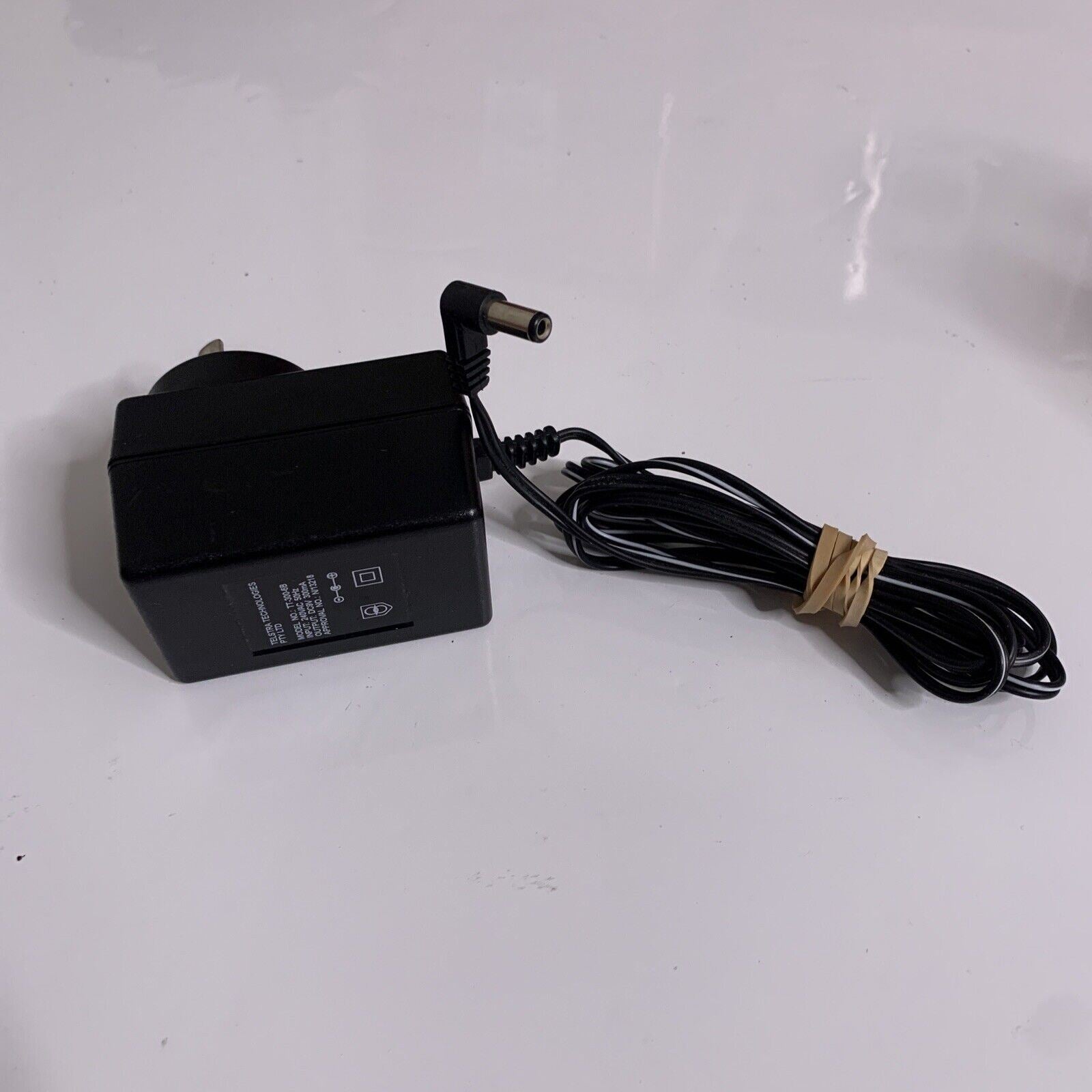 Genuine Telstra TT-300-6B AC Adaptor 9v 300mA Power Supply – Retro Unit