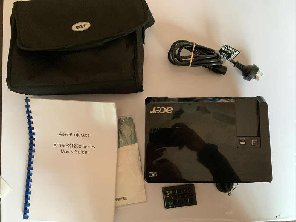 Acer X1160 DLP Projector with Remote and Bag – Retro Unit