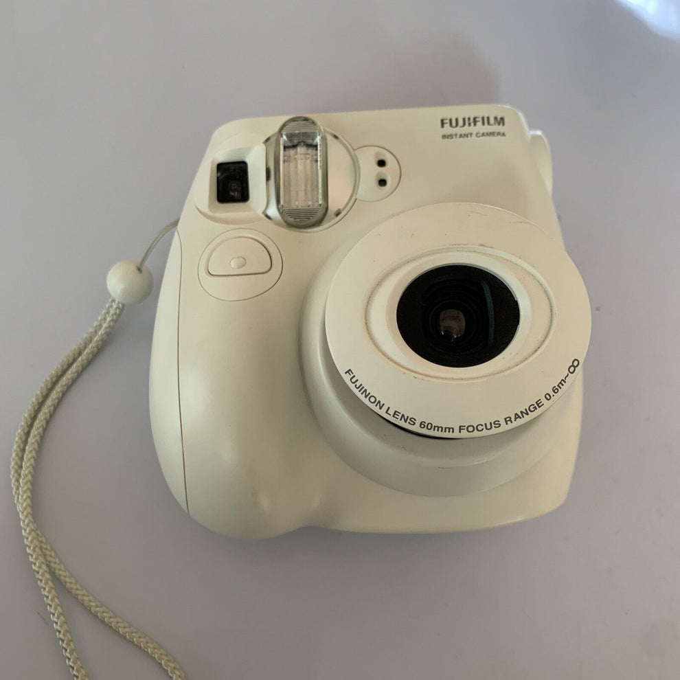 Fujifilm Instax Mini 7S Instant Camera White – Retro Unit