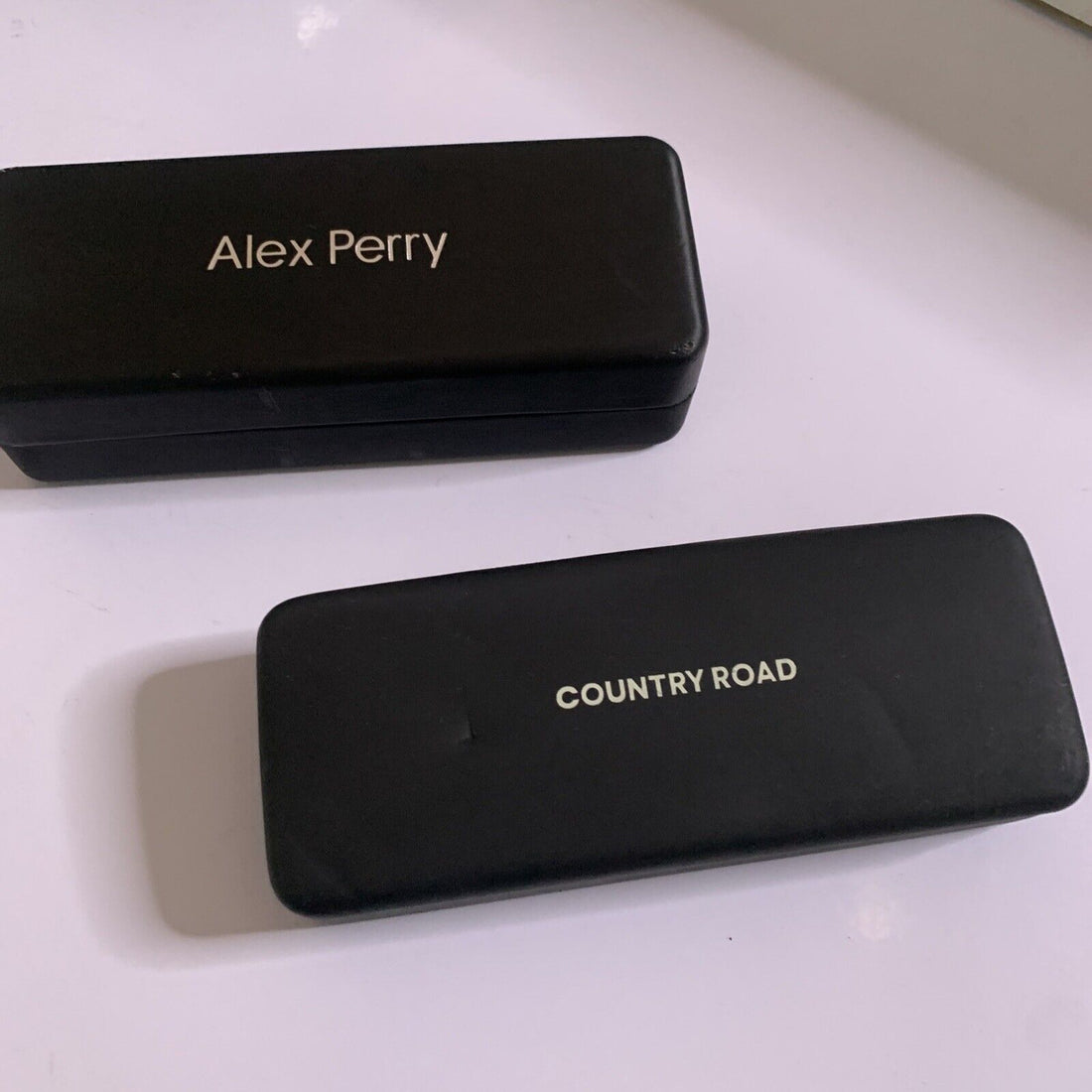 Alex Perry Country Road Eyeglasses Case – Retro Unit
