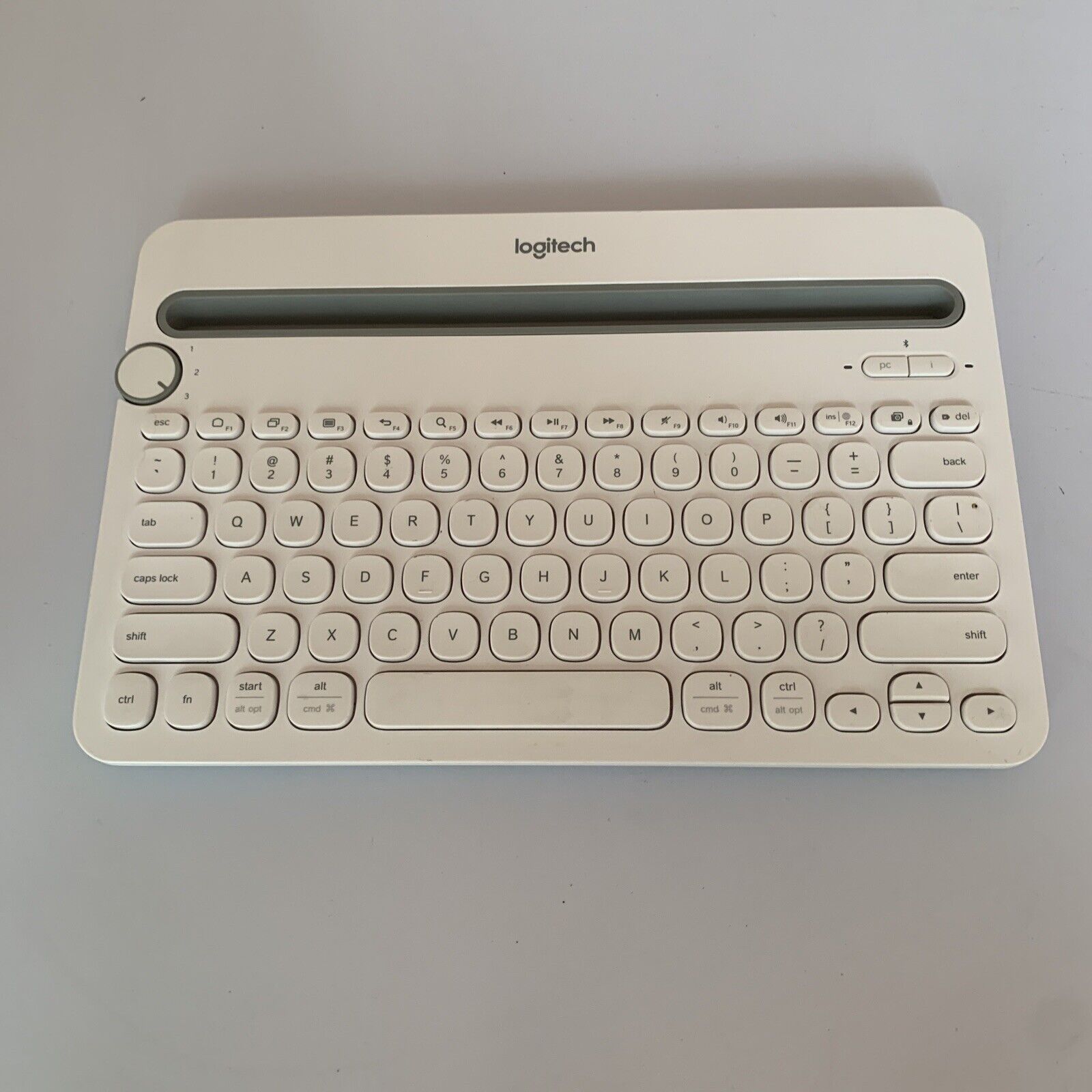 Logitech K480 Bluetooth Multi-Device Wireless Keyboard White – Retro Unit