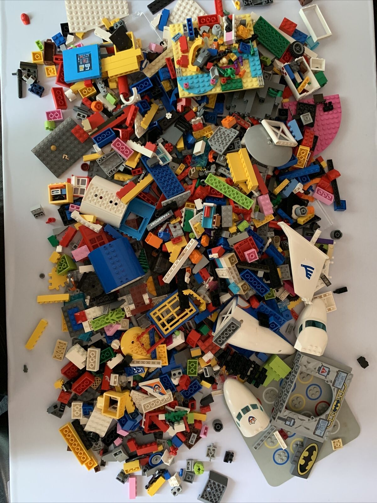 Lego Bulk Lot Airplane Batman City Friends Genuine Pieces 2.175kg ...