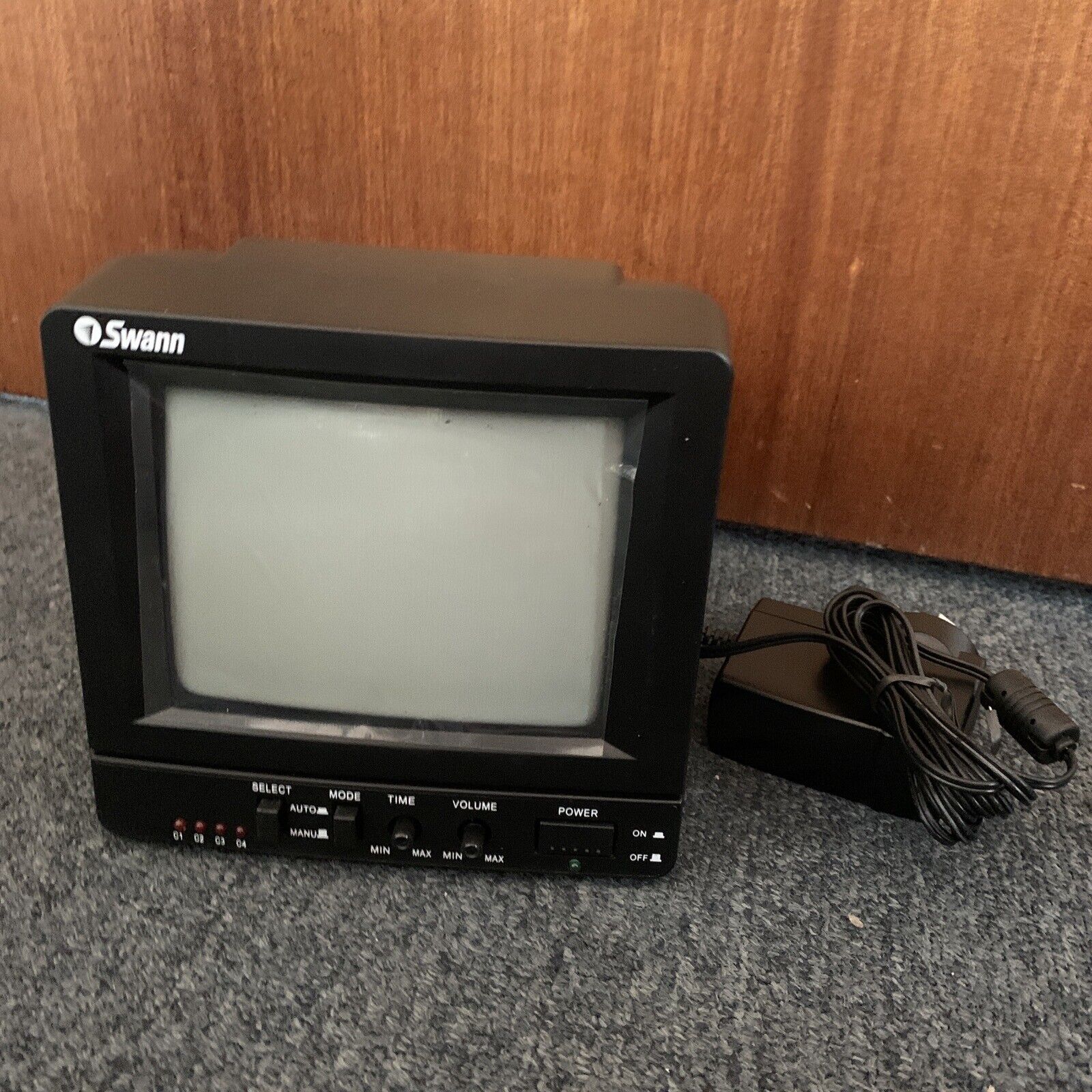 Swann 4 Cam Securaview SW244-SK4 5.5" B&W Television Monitor – Retro Unit