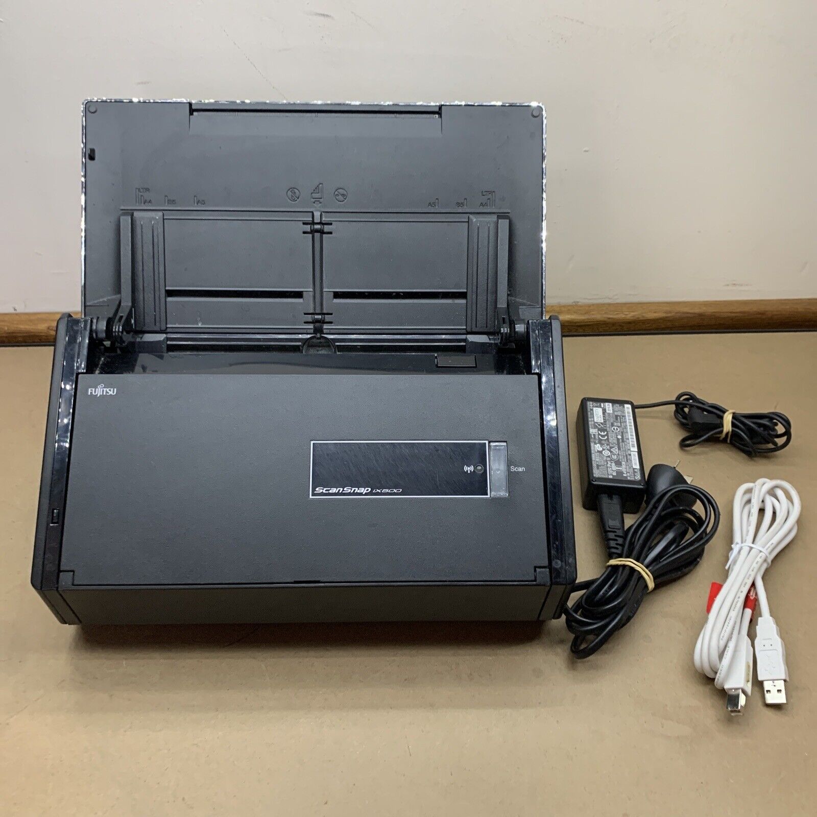 Fujitsu ScanSnap iX500 Colour Duplex Image Scanner – Retro Unit