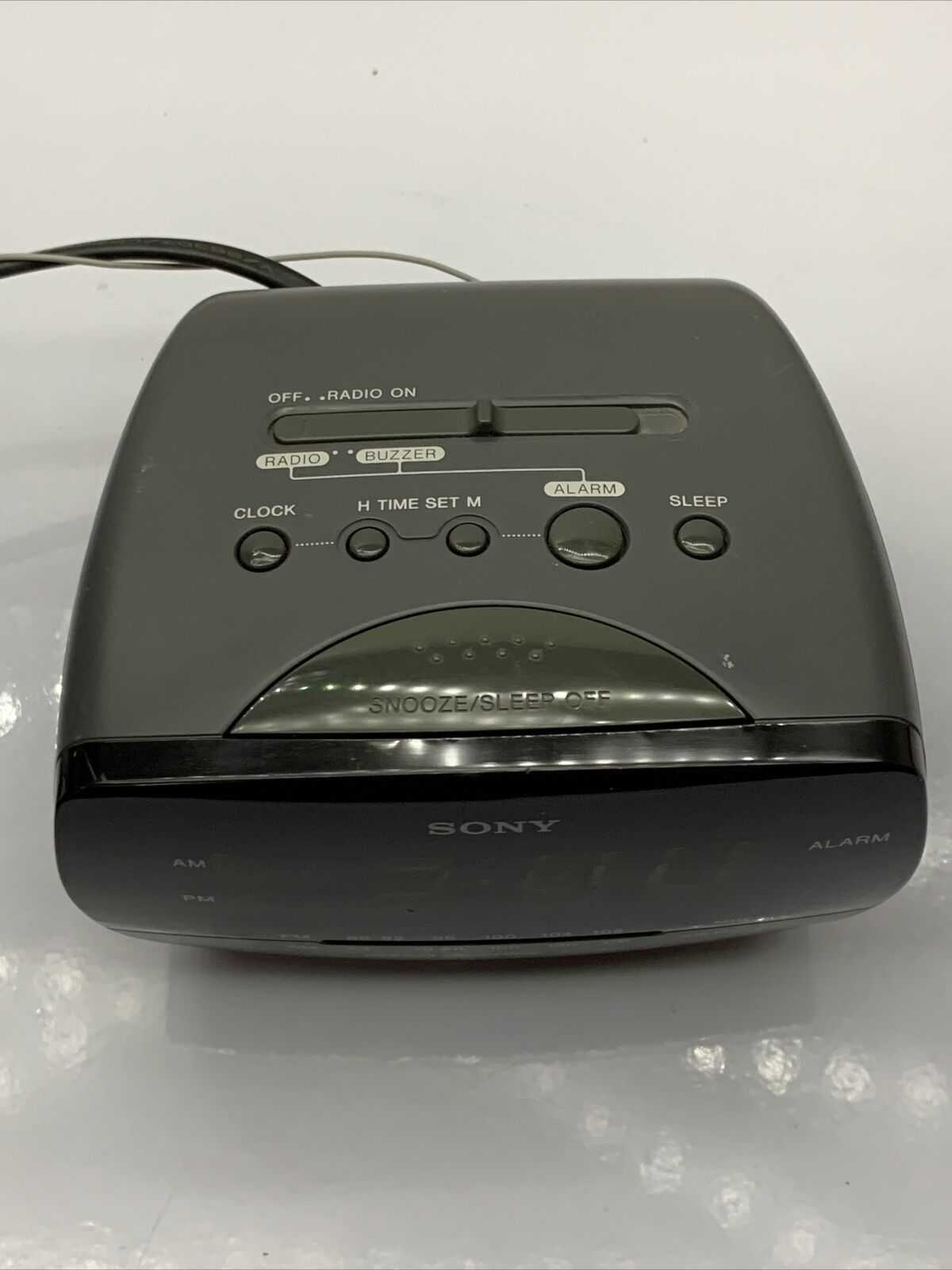 Sony Dream Machine ICF-C111 FM/AM Radio Alarm Clock – Retro Unit