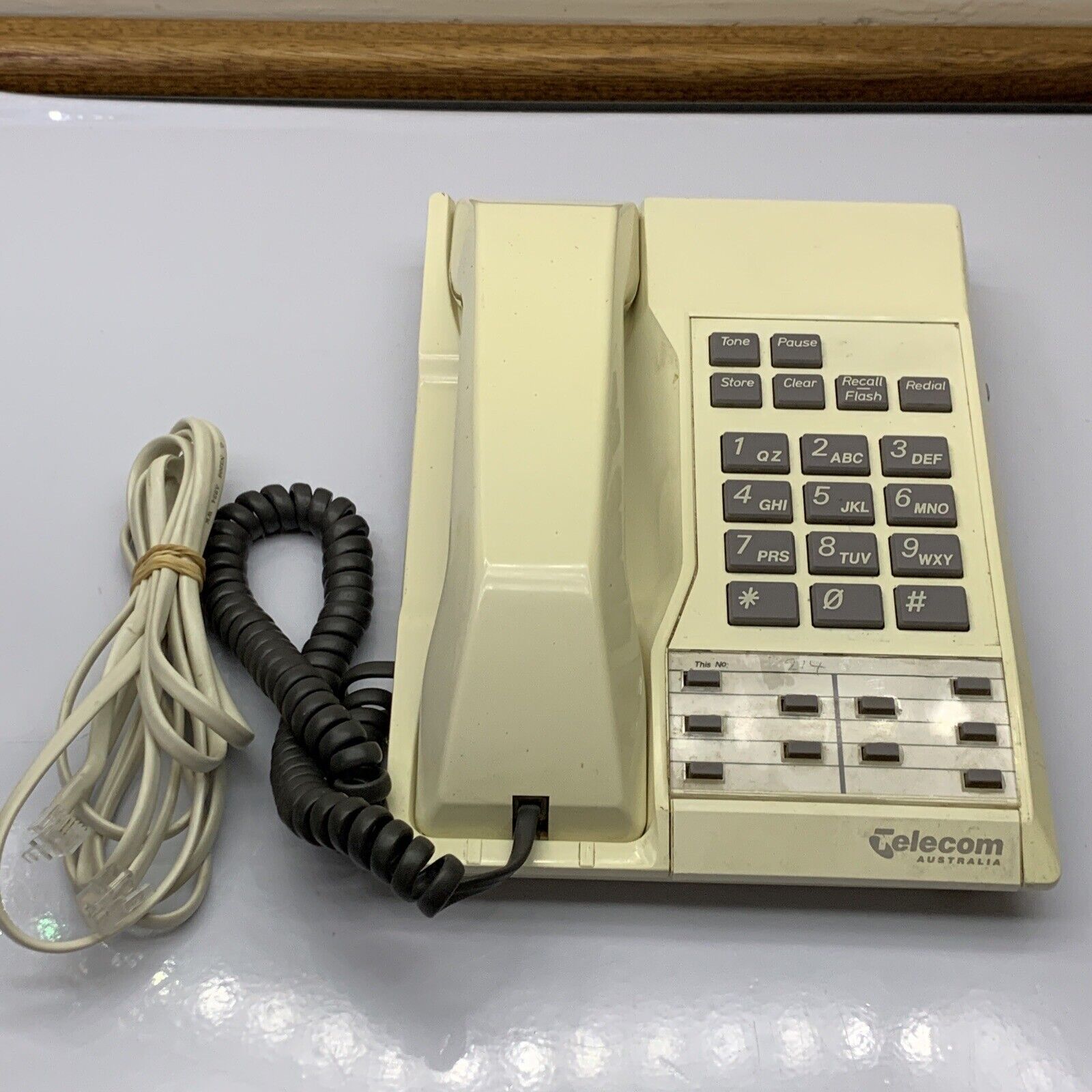 Telecom Australia TF200 Corded Telephone NBN Compatible - Tested and w ...