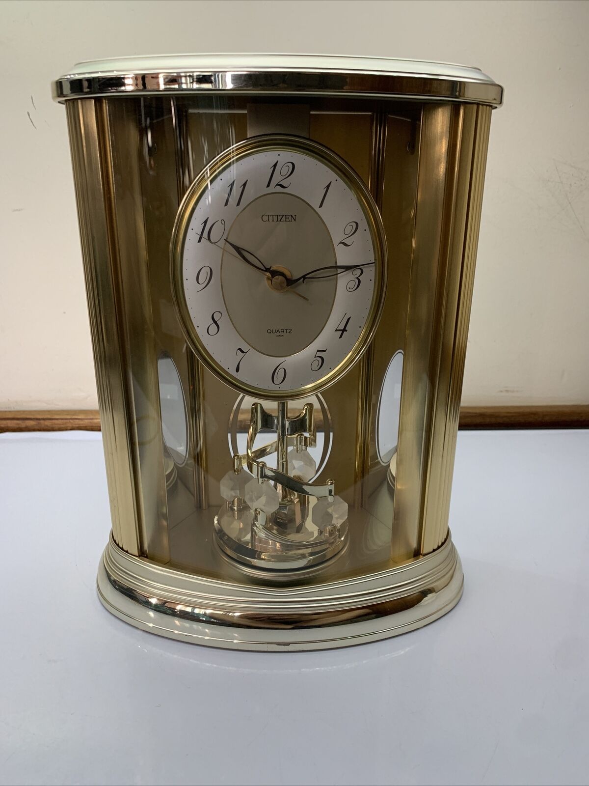 Citizen Quartz Shelf Clock with Rotating Pendulum 4636 Made In Japan ...